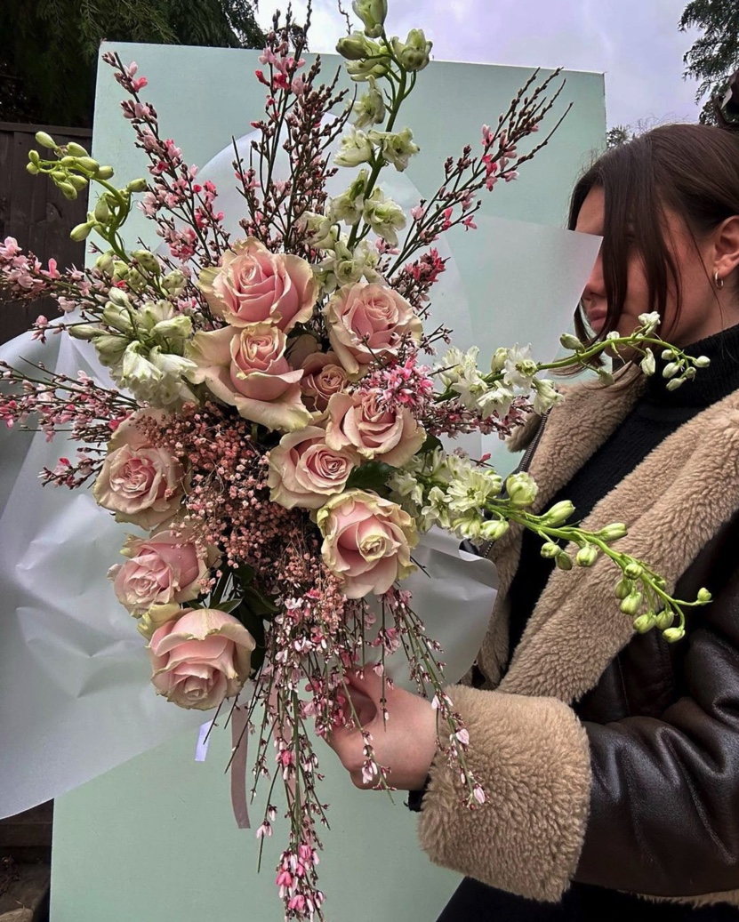 Welcome - Flowers by Lara